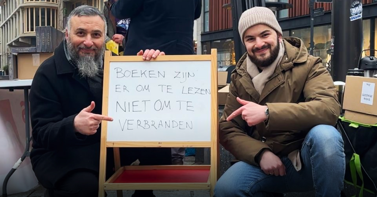 Dutch Muslims share 1,000 Qur’ān copies after failed burning | Islam21c